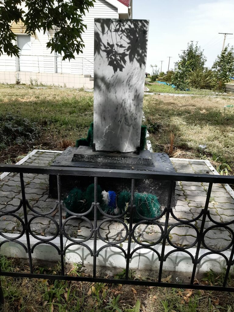 Anıt, heykel Обелиск, Omskaya oblastı, foto