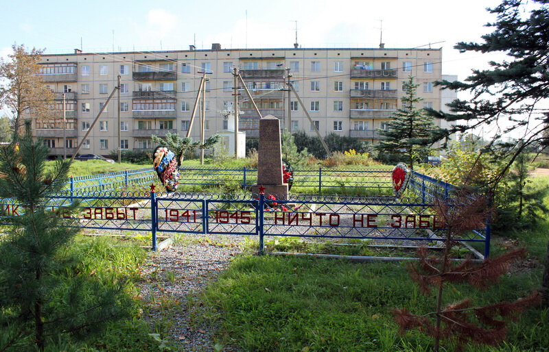 Anıt, heykel Братские могилы, Saint‑Petersburg ve Leningradskaya oblastı, foto