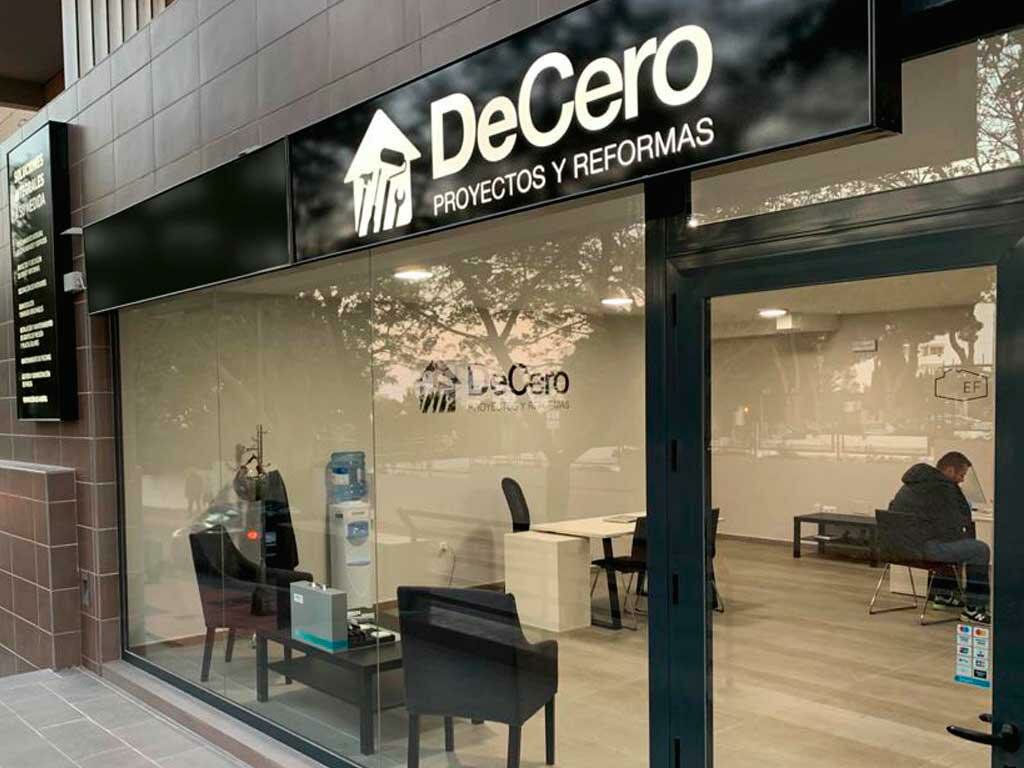 Yeni teknolojiler ve ar-ge merkezleri Decero Proyectos Y Reformas, Torremolinos, foto