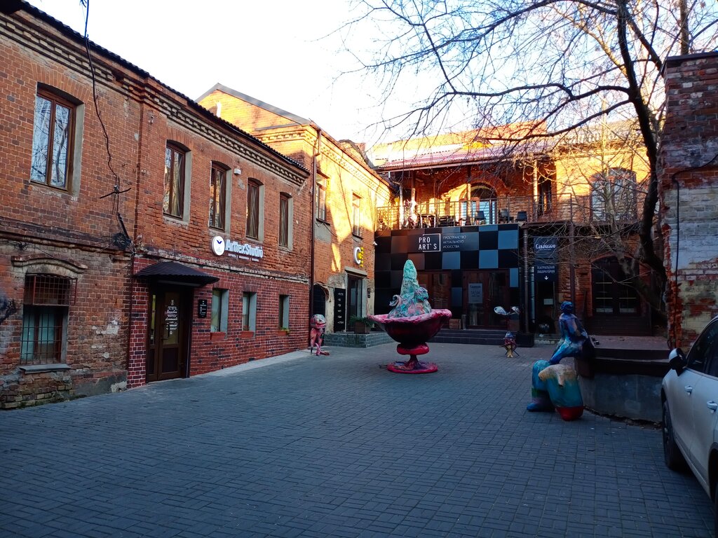 Kahve dükkanları Sreda Obitaniya, Kaluga, foto