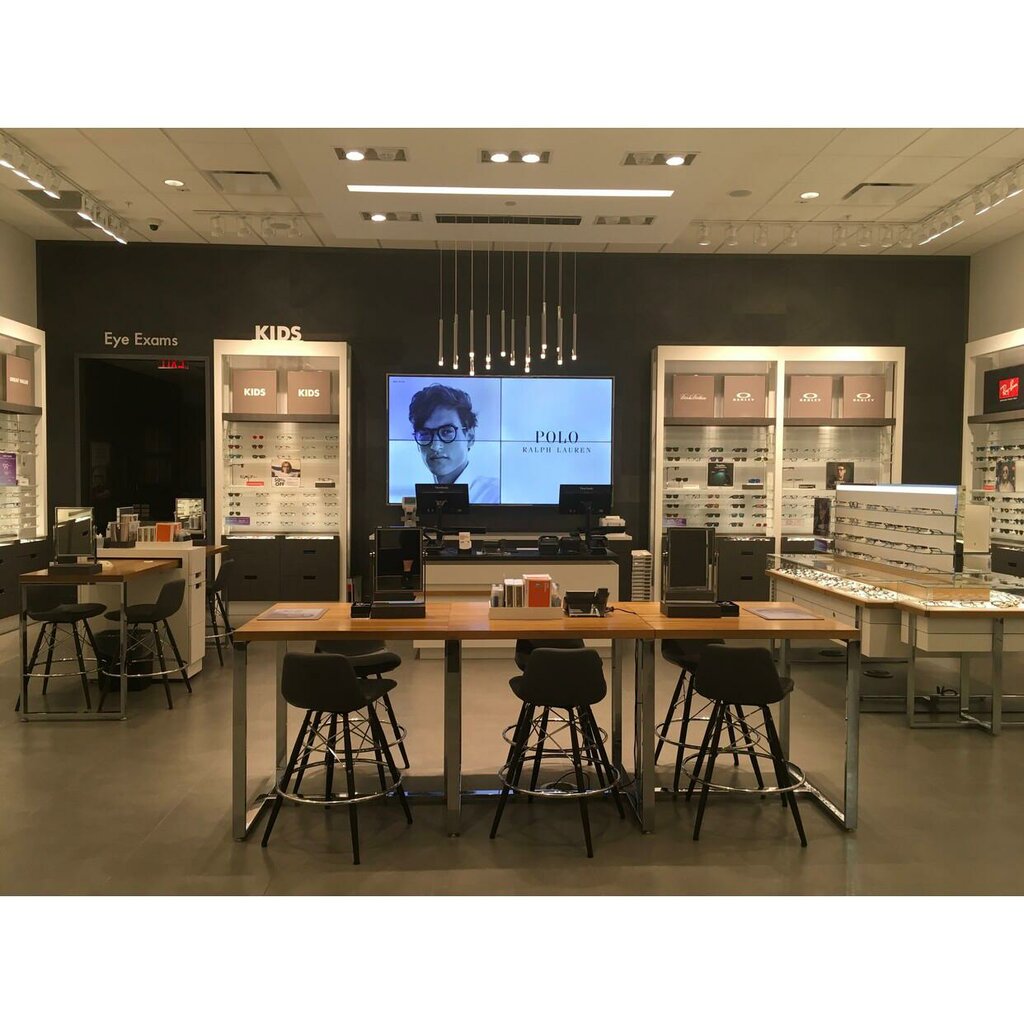 Giyim mağazası LensCrafters, Tennessee Eyaleti, foto