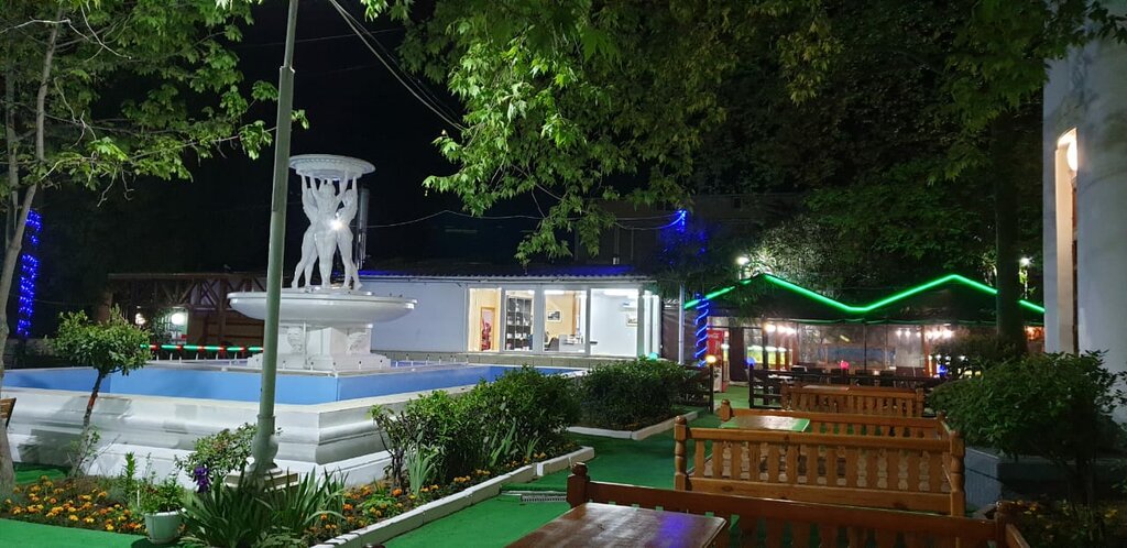 Kafe Кафе у Фонтана, Yalta, foto
