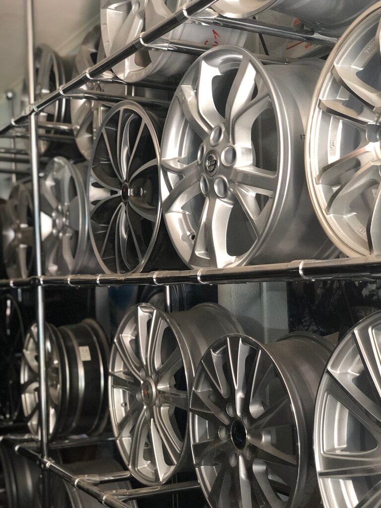 Jant ve lastikçiler MegaTyre, Rostov‑na‑Donu, foto