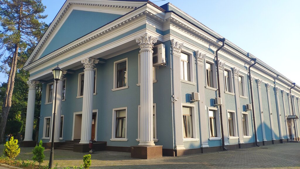 Kültür ocakları Дворец культуры имени Р.В. Дасания, Gudauta, foto