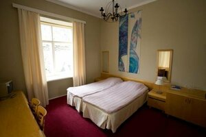 Viinaköök (Sadama tee 2, Hiiu County, Kõrgessaare, Hiiu County, Estonia, 92201), otel  Hiiu Vilayeti'nden