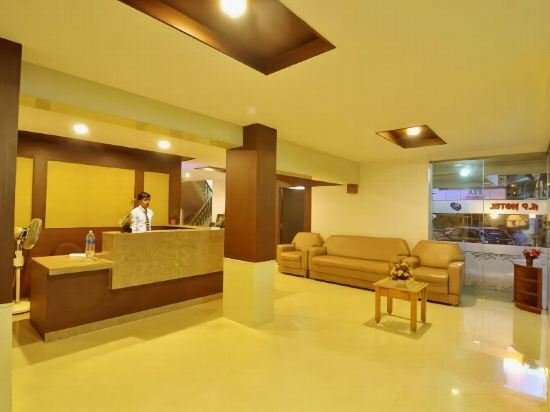 Otel Hotel A P, Koyamutthur, foto