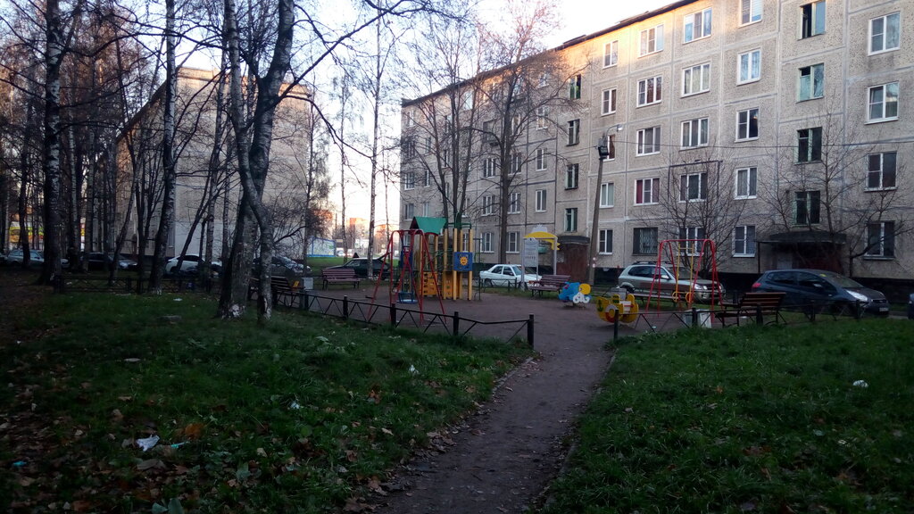 Oyun alanı Playground, Saint‑Petersburg, foto