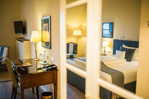 Otel Hotel Schloss Leitheim, Bavyera, foto
