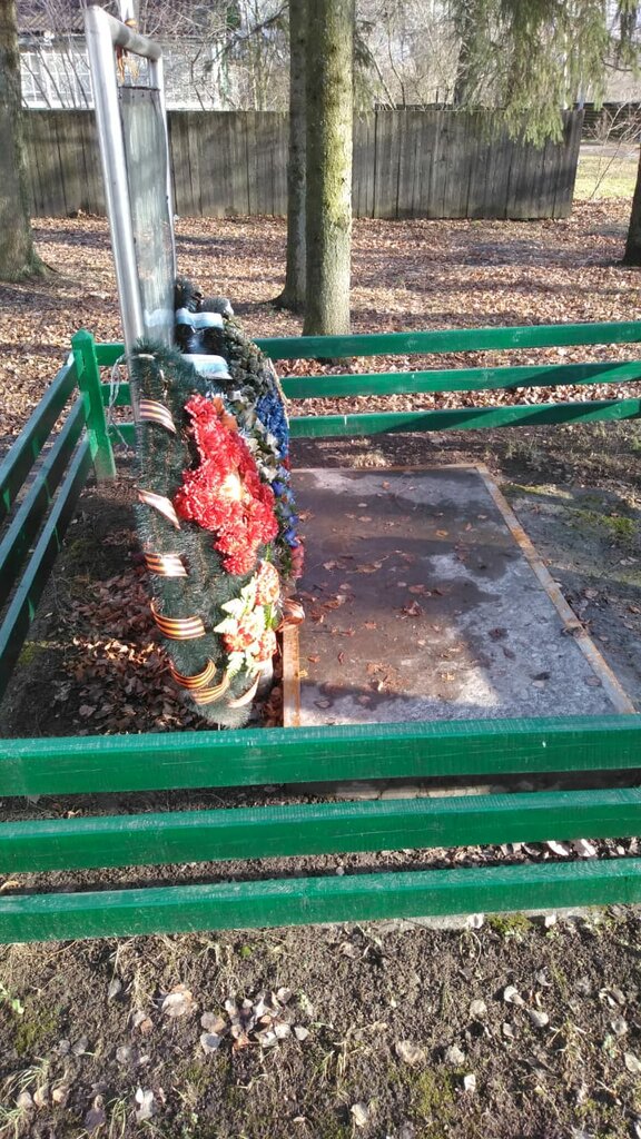 Anıt, heykel Обелиск односельчанам, Moskova ve Moskovskaya oblastı, foto