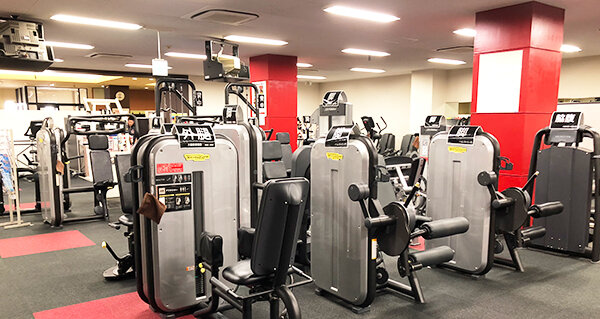 Fitness kulüpleri コナミスポーツクラブ 伏見, Kyoto, foto
