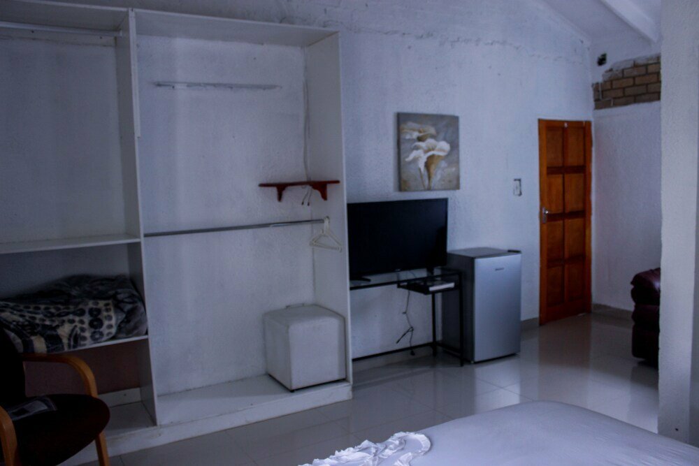 Otel Simbasun, Dünya, foto