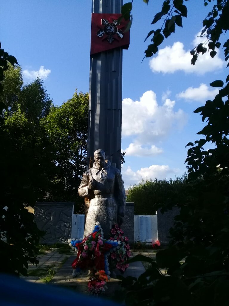 Anıt, heykel Мемориал славы, Yaroslavskaya oblastı, foto