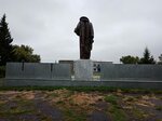 Односельчанам, павшим в Великой Отечественной войне (Proletarskaya ulitsa No:9А, selo Staromalinovka), anıt, heykel  Omskaya oblastından
