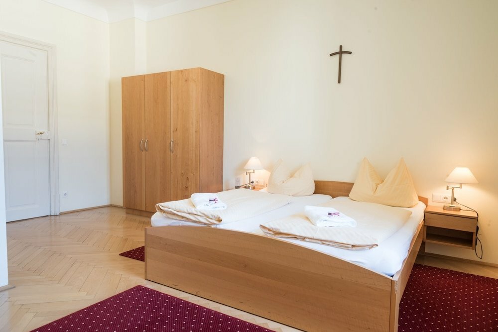 Otel Gästehaus im Priesterseminar Salzburg, Salzburg, foto