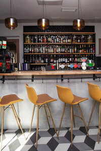 Kleshni i Hvosti (Zhukovskogo Street No:5), restoran  Jukovski'den