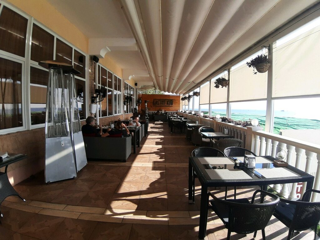 Hobi kulüpleri Сочинский Сигарный клуб, Soçi, foto