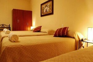Hotel San Francisco (Provincia de San Luis, San Luis, Caseros), otel  Salta'dan