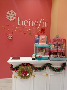 Benefit Cosmetics Boutique & BrowBar lounge (Hong Kong SAR China, New Territories, 9 Yuen Lung Street, Shop no.1043, 1/F, Yoho Mall), güzellik salonu