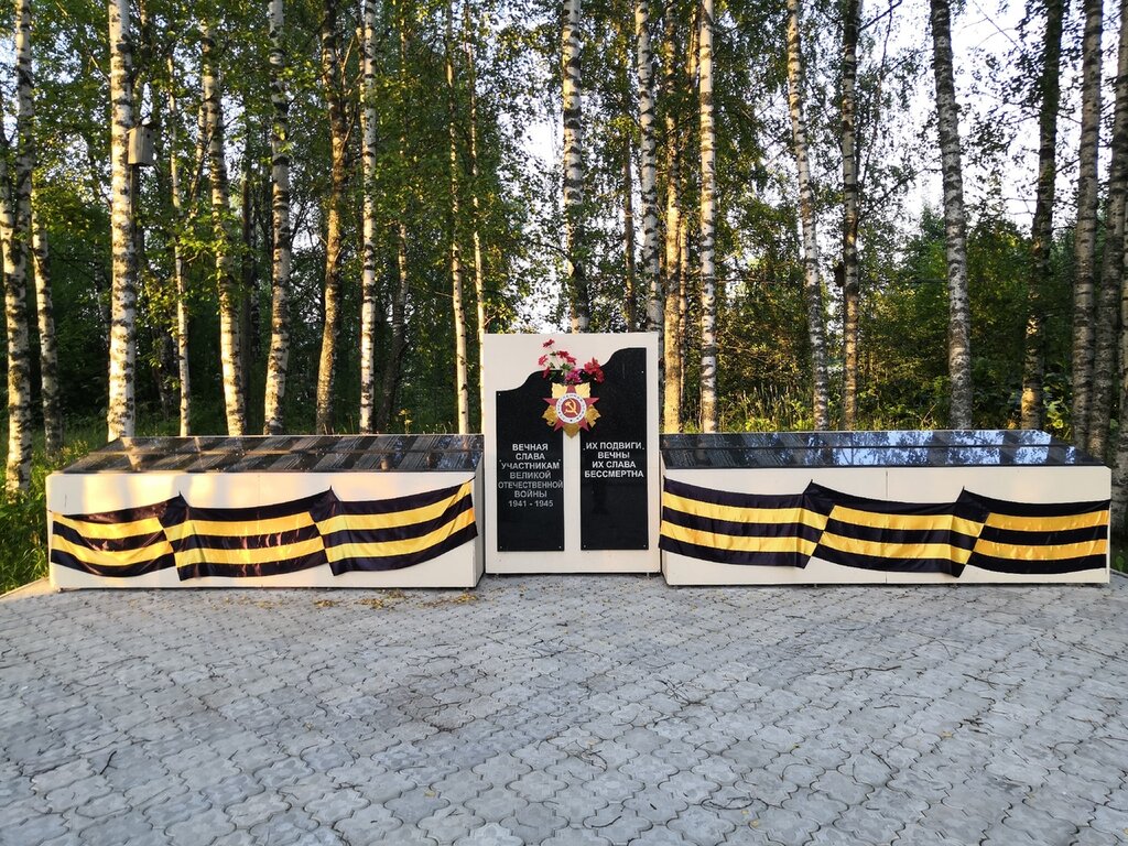 Anıt, heykel Обелиск воинам, павшим в годы Великой Отечественной войны, Komi, foto