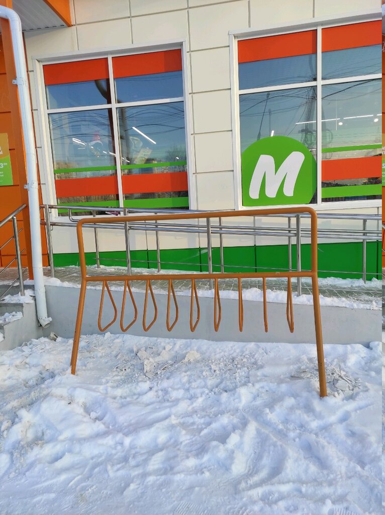 Bisiklet park yerleri Велопарковка, Yekaterinburg, foto