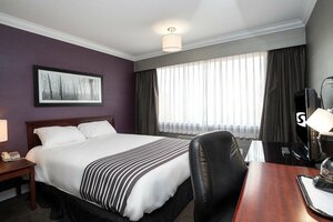 Sandman Hotel & Suites Williams Lake (British Columbia V2G 1M6, South Williams Lake, 664 Oliver Street), otel  Williams Lake'ten