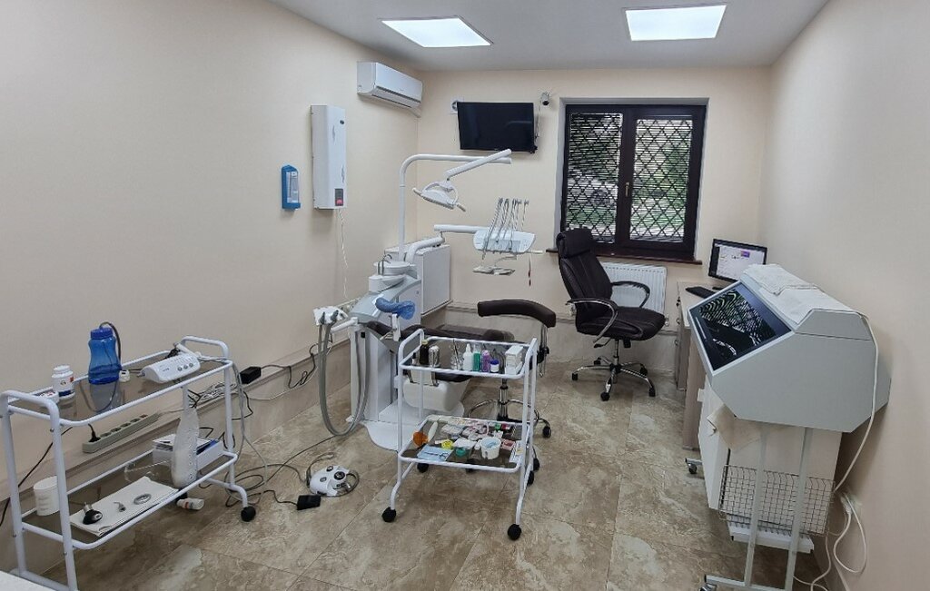 Özel ağız ve diş sağlığı klinikleri ve muayenehaneleri Стоматология Жемчуг, Feodosya (Kefe), foto