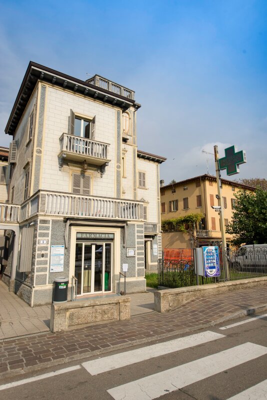 Alternatif tıp merkezleri Farmacia Madonnina, Modena, foto