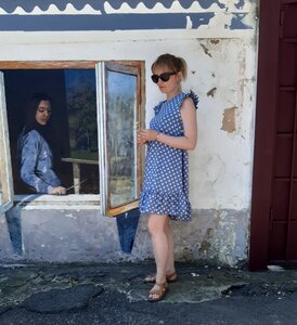 Девушка у окна (Moskovskaya ulitsa No:18), sokak sanatı  Bender'den