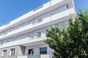 Hotel Odeon (Emilia-Romagna, Rimini, Bellaria-Igea Marina, Via Volosca, 10), otel  Bellaria – Igea Marina'dan