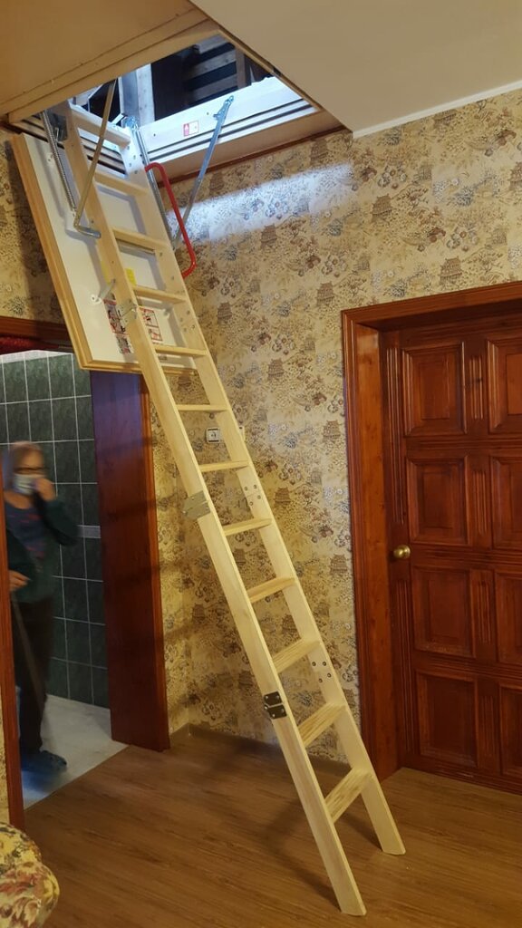 Merdiven ve korkuluklar Na Cherdak, Moskova, foto