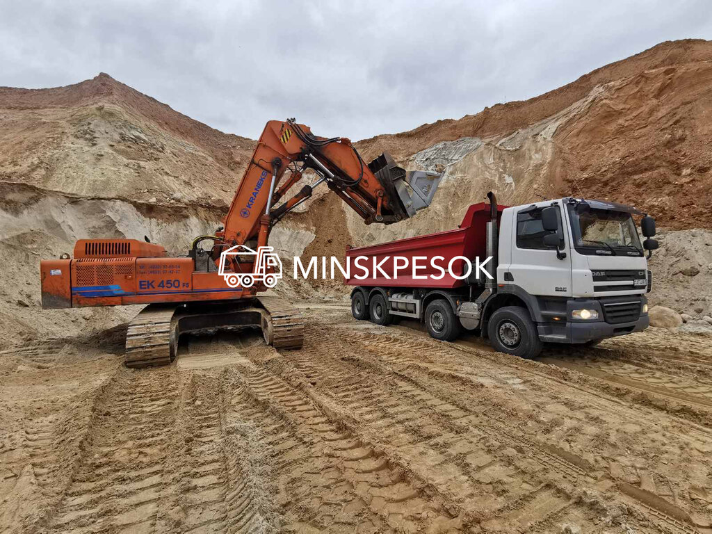 Endüstriyel mineraller Minskpesok, Minsk, foto