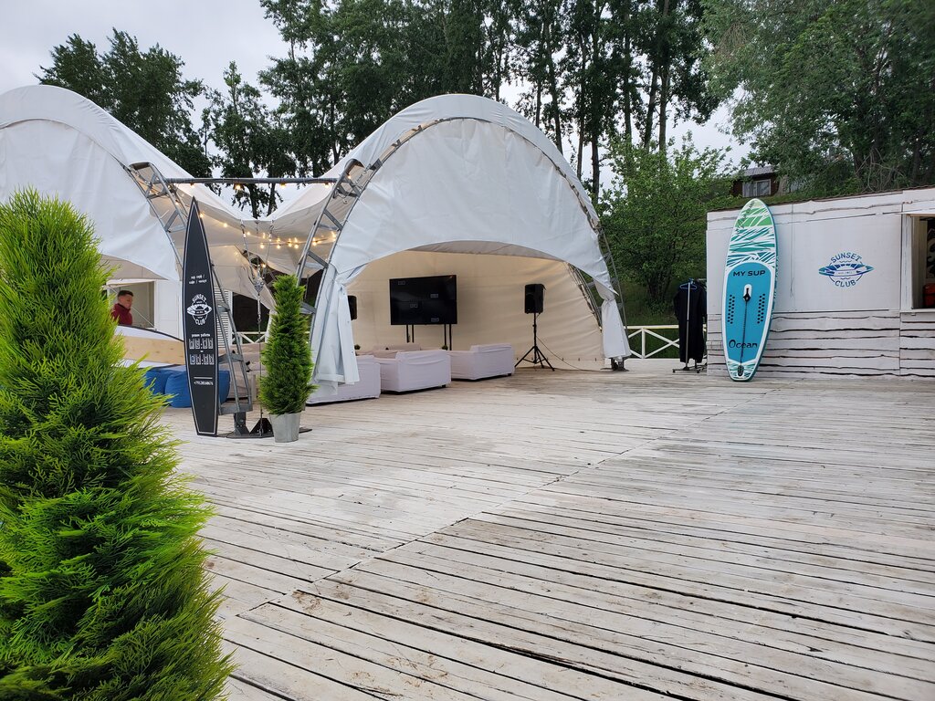 Kürek sörfü Sunset Club, Izhevsk, foto