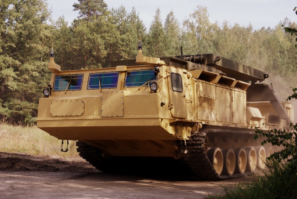 Makina mühendisliği firmaları Липецкий завод гусеничных тягачей, Lipetsk, foto