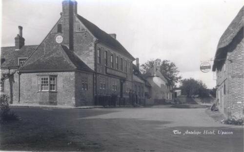 Otel Antelope Inn, Wiltshire County, foto