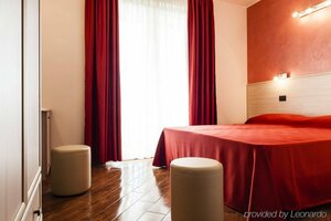 Simon Hotel (Via Calvi No:7, Rome), otel