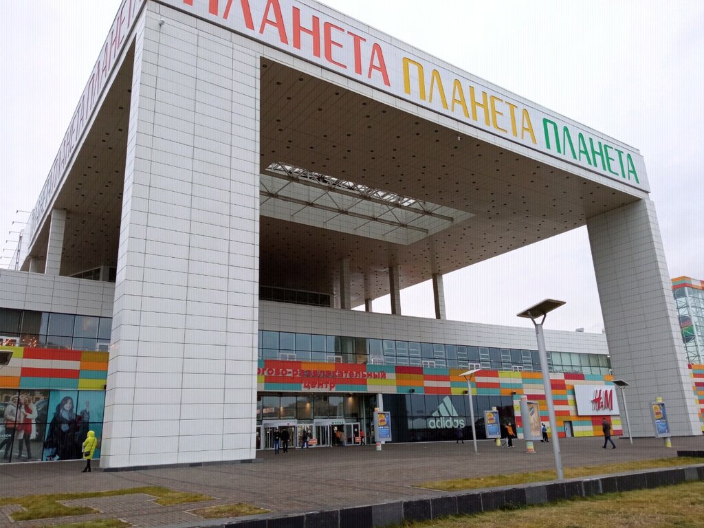 Giyim mağazası Stradivarius, Krasnoyarsk, foto