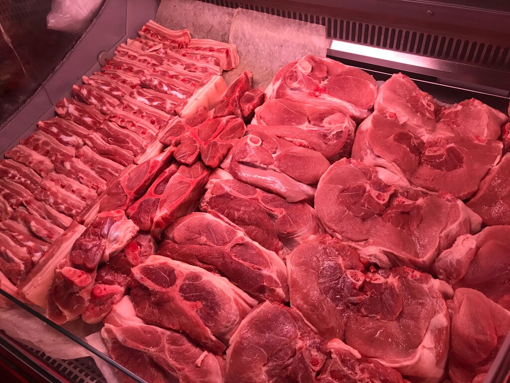 Kasap, şarküteri Myasnoy na Osinskom bulvare, Osa, foto