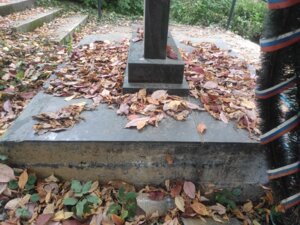 Героям-землякам, павшим в годы Великой Отечественной войны (Moscow Region, Chekhov Municipal District, derevnya Merleyevo), anıt, heykel  Moskova ve Moskovskaya oblastından