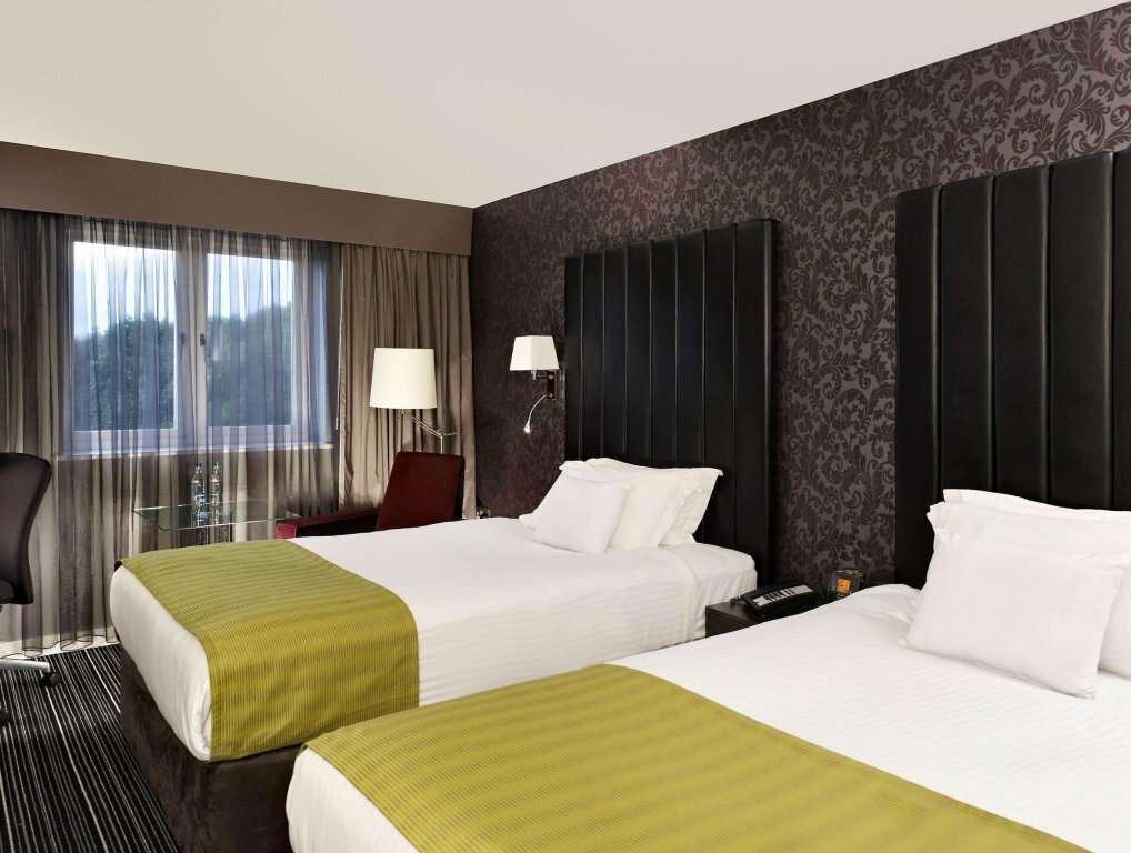 Otel DoubleTree by Hilton Bristol South - Cadbury House, İngiltere, foto