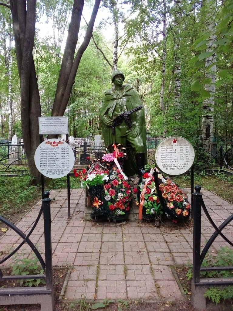 Anıt, heykel Братская могила, İvanovskaya oblastı, foto