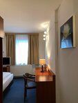 Hotel Mirabell (Bavaria, Erlangen, Henkestraße, 64), otel  Bavyera'dan