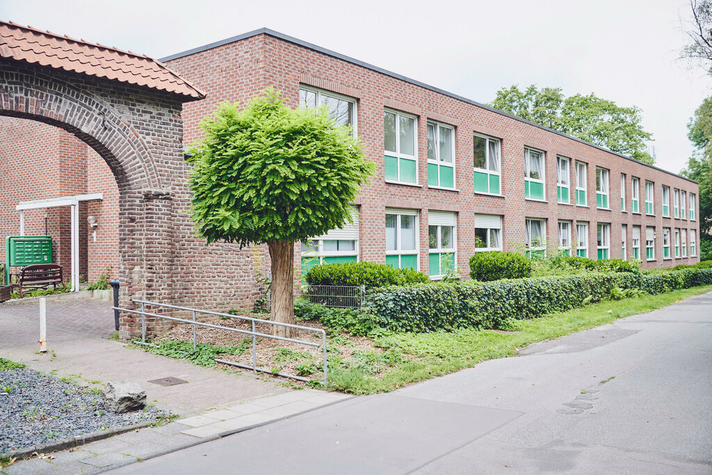 Huzurevi, bakımevi Johanniter-Stift Gut Heuserhof, Köln, foto