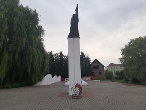 Мемориал Великой Отечественной войны (Kaliningrad Region, Nesterov), anıt, heykel  Nesterov'dan