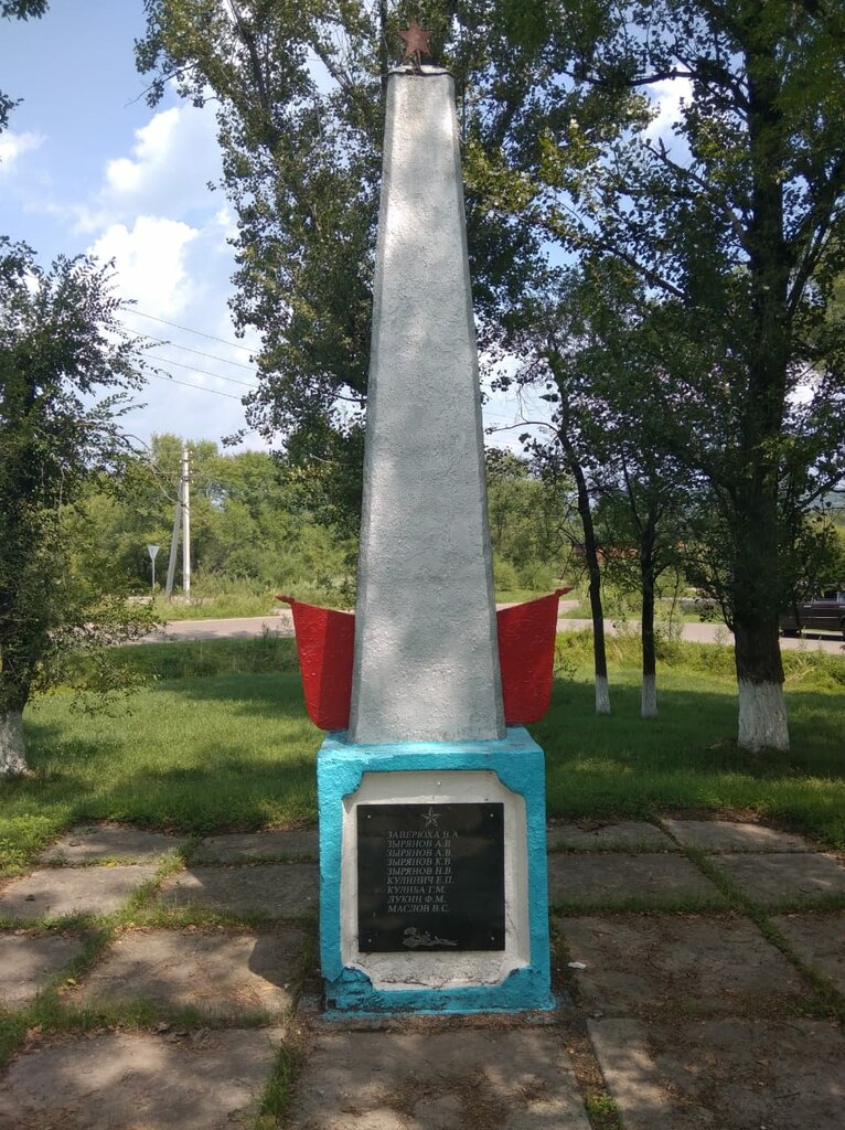 Anıt, heykel Воинам-односельчанам, павшим в годы Великой Отечественной войны, Primoriye, foto