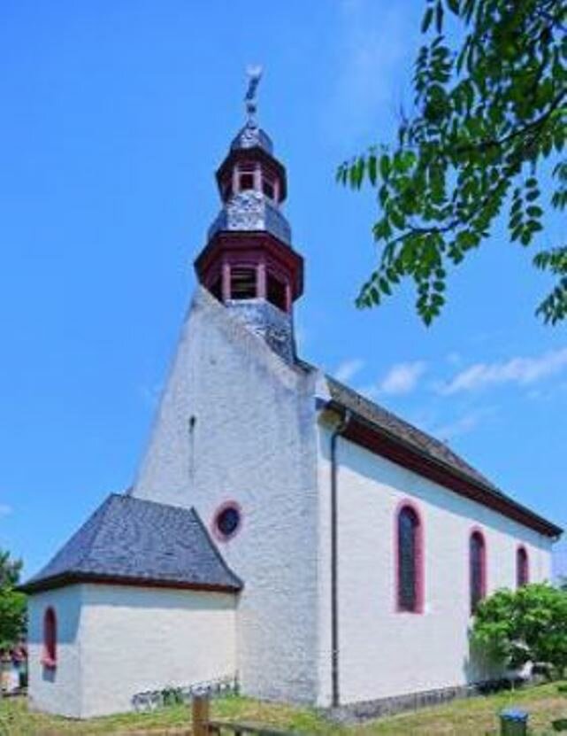 Dini dernekler St. Martinskirche Wackernheim - Evangelische Kirchengemeinde Wackernheim, Renanya‑Palatinate, foto