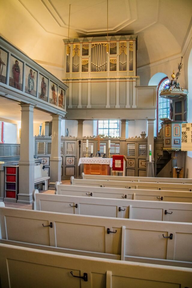 Dini dernekler Evangelische Kirche Nieder-Bessingen - Evangelische Kirchengemeinde Nieder-Bessingen, Hesse, foto