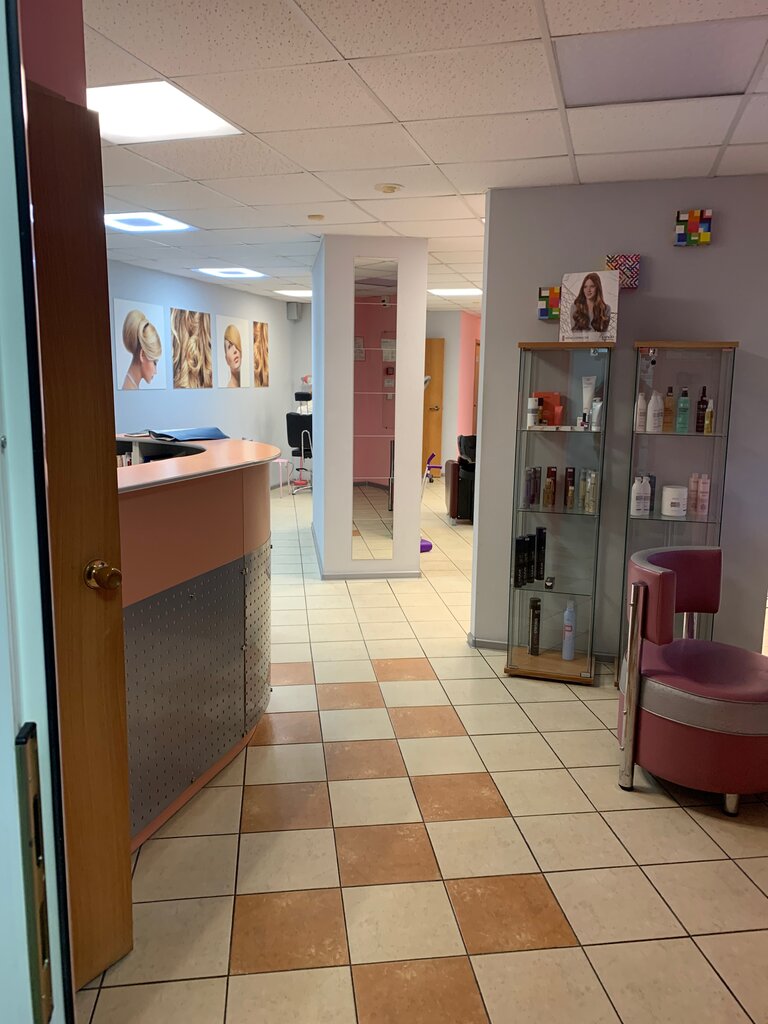 Güzellik salonu Angel, Polyarnie Zori, foto