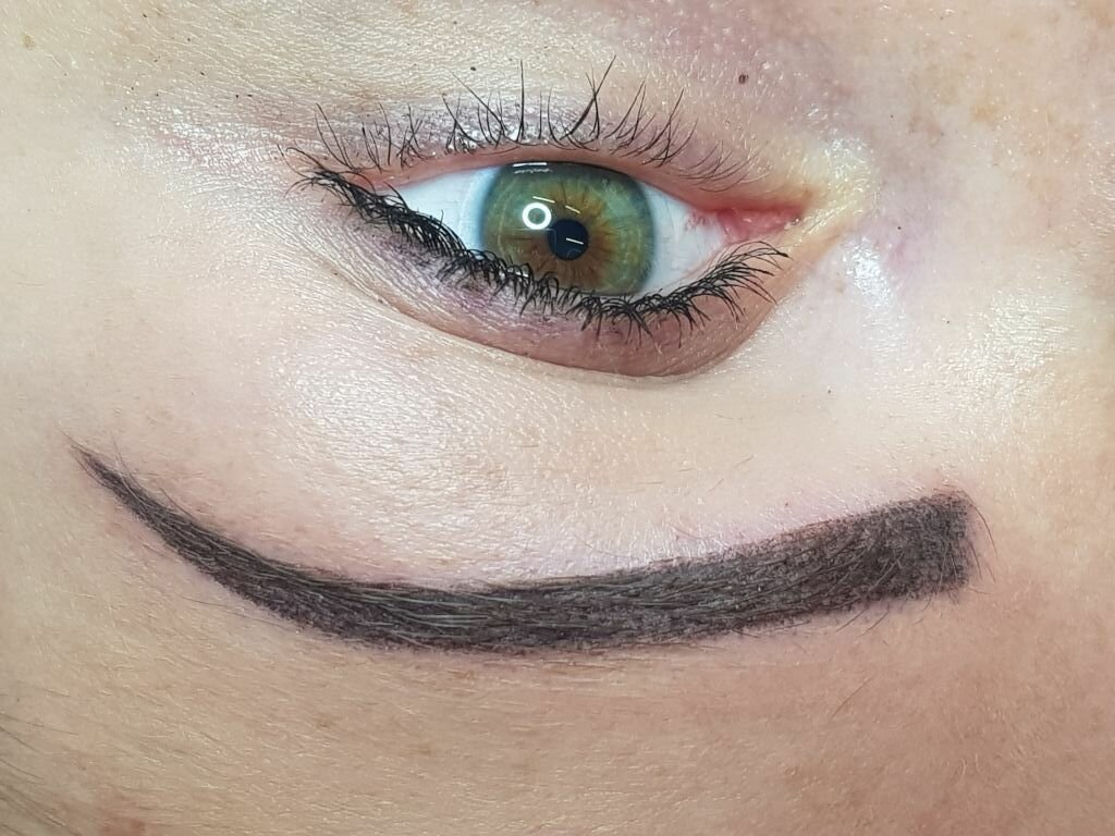 Güzellik salonu Nicole Schmidinger - Natürlich Schön - Permanent Make-up - Wimpern Studio, Yukarı Avusturya, foto