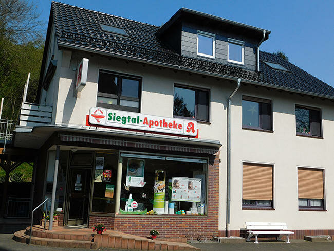 Eczaneler Siegtal-Apotheke, Kuzey Ren‑Vestfalya, foto