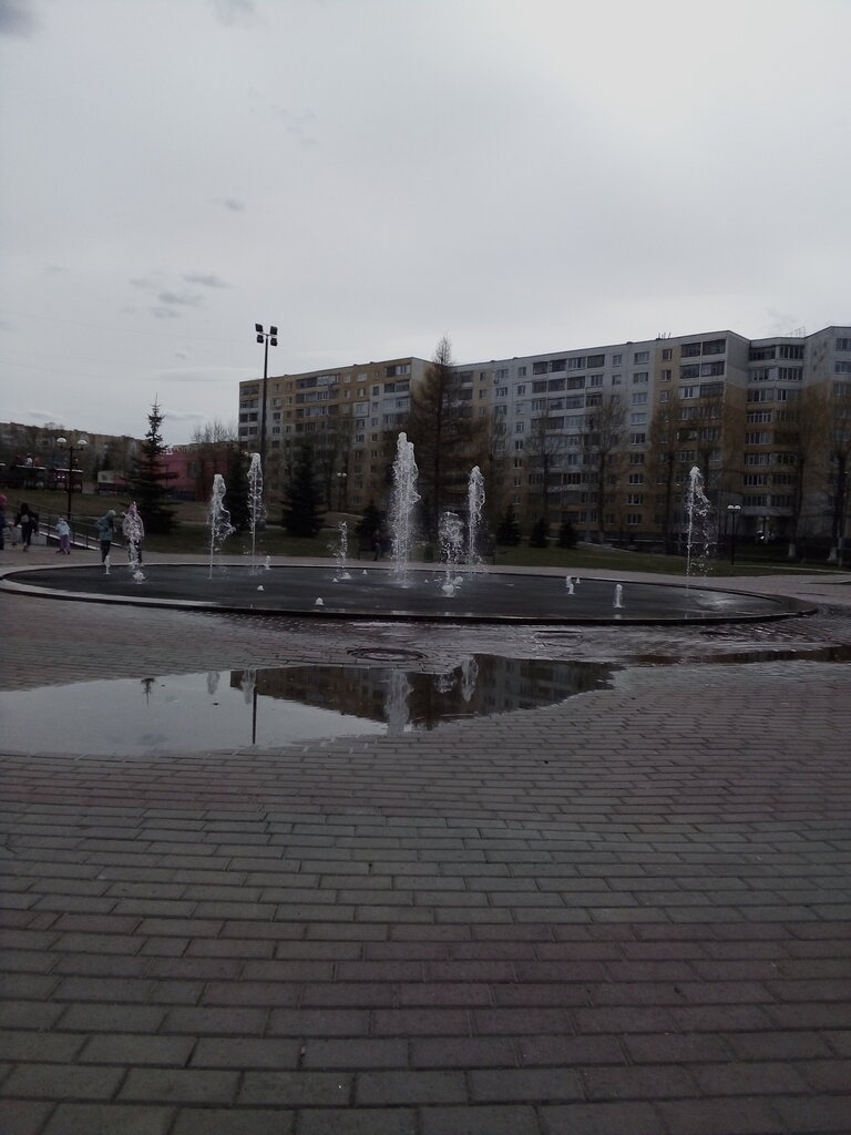 Çeşme Фонтан Торнадо, Saransk, foto